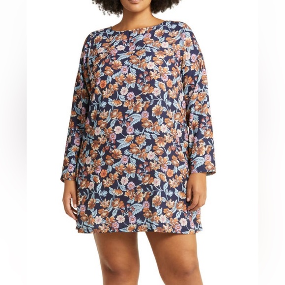 Halogen | Dresses | Halogen V Back Long Sleeve Dress | Poshmark